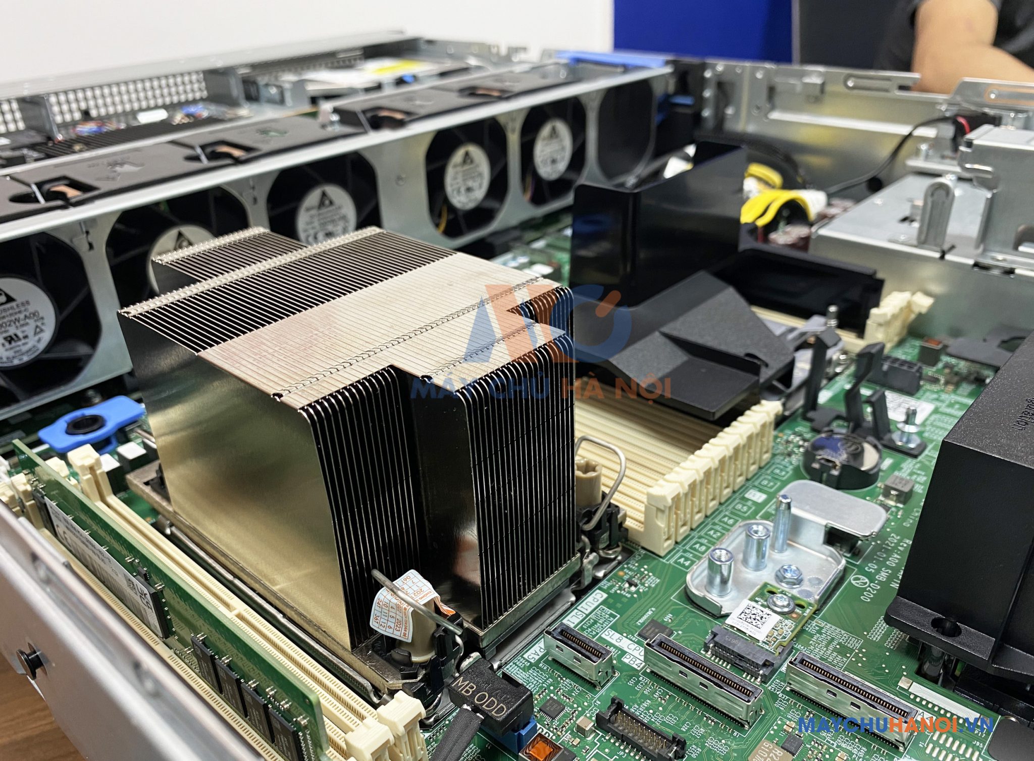 [Review] Đánh giá Máy chủ Dell R750xs | Máy Chủ Hà Nội | 0979 83 84 84