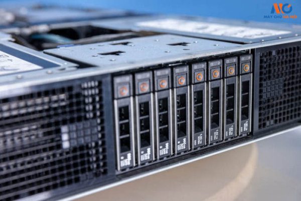 Đánh giá Dell EMC PowerEdge R750xa, - Tăng tốc, bảo mật cao