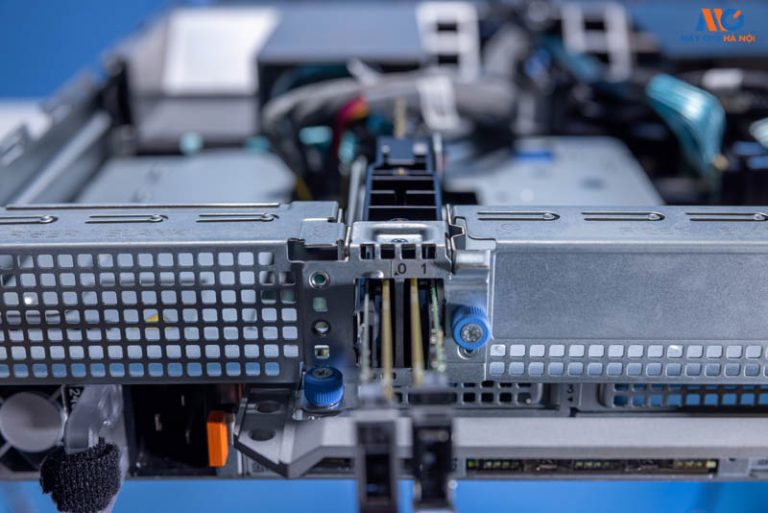 Đánh giá Dell EMC PowerEdge R750xa, - Tăng tốc, bảo mật cao